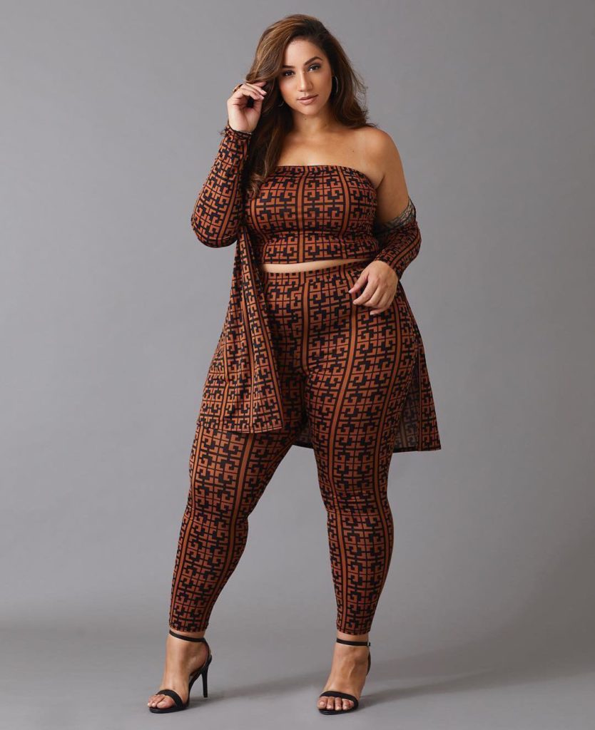 Modeling & Plus Size Models - The Curvy List